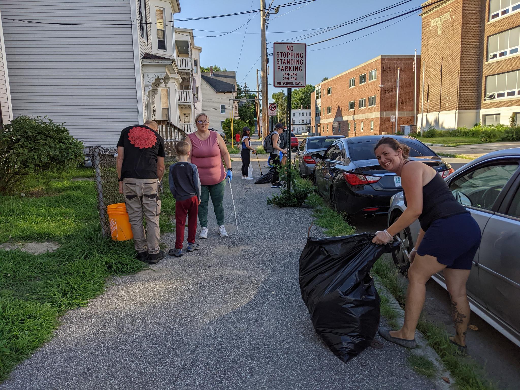 Litter Pickup with Miss Earth and Emmaus Church – We Heart West